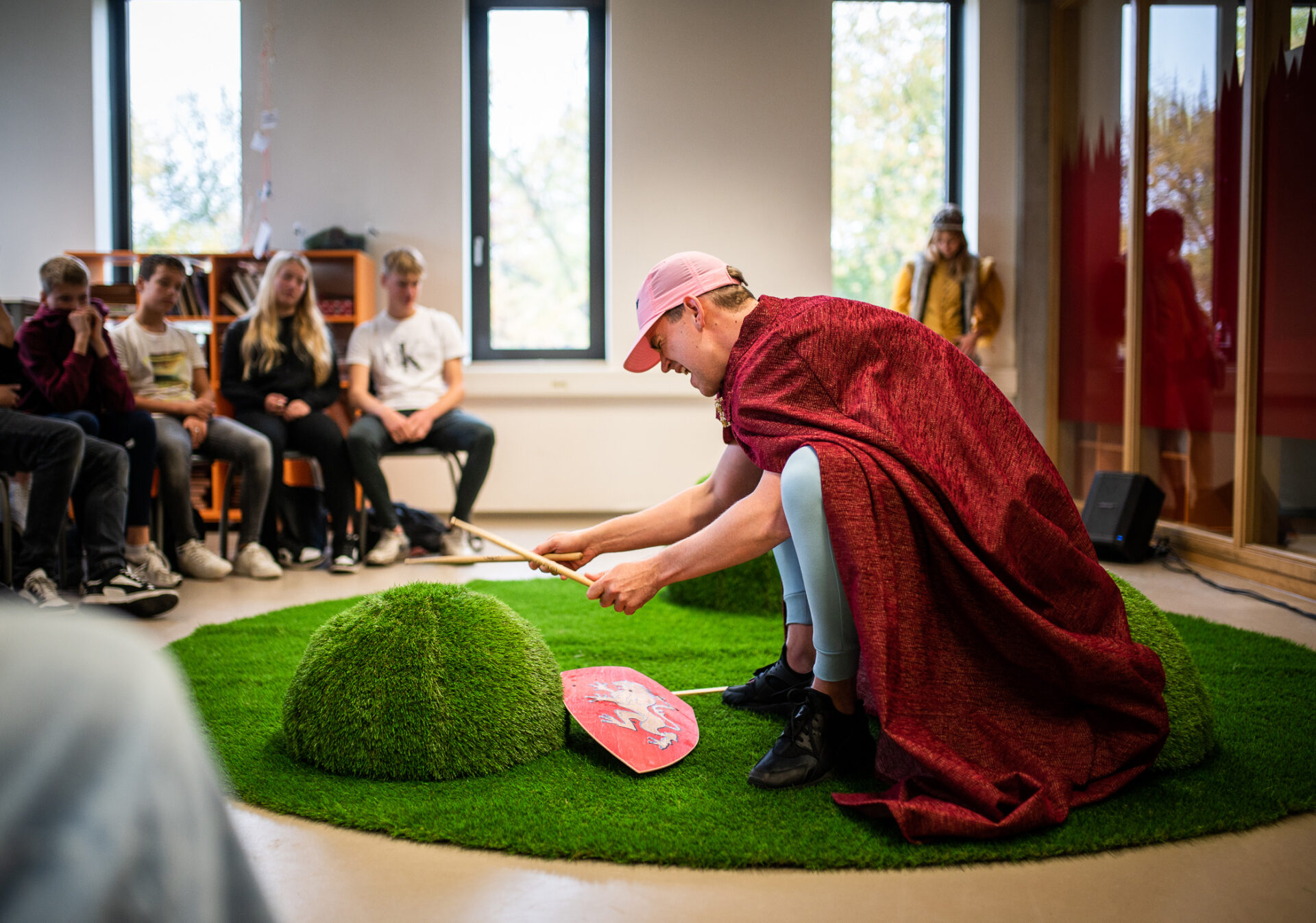 Onze succesvolle jongerenvoorstelling Flam (14+) gaat opnieuw spelen! » Tryater